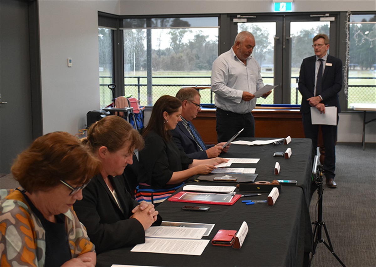 New Pyrenees Shire Councillors take oath of office - Pyrenees Shire Council
